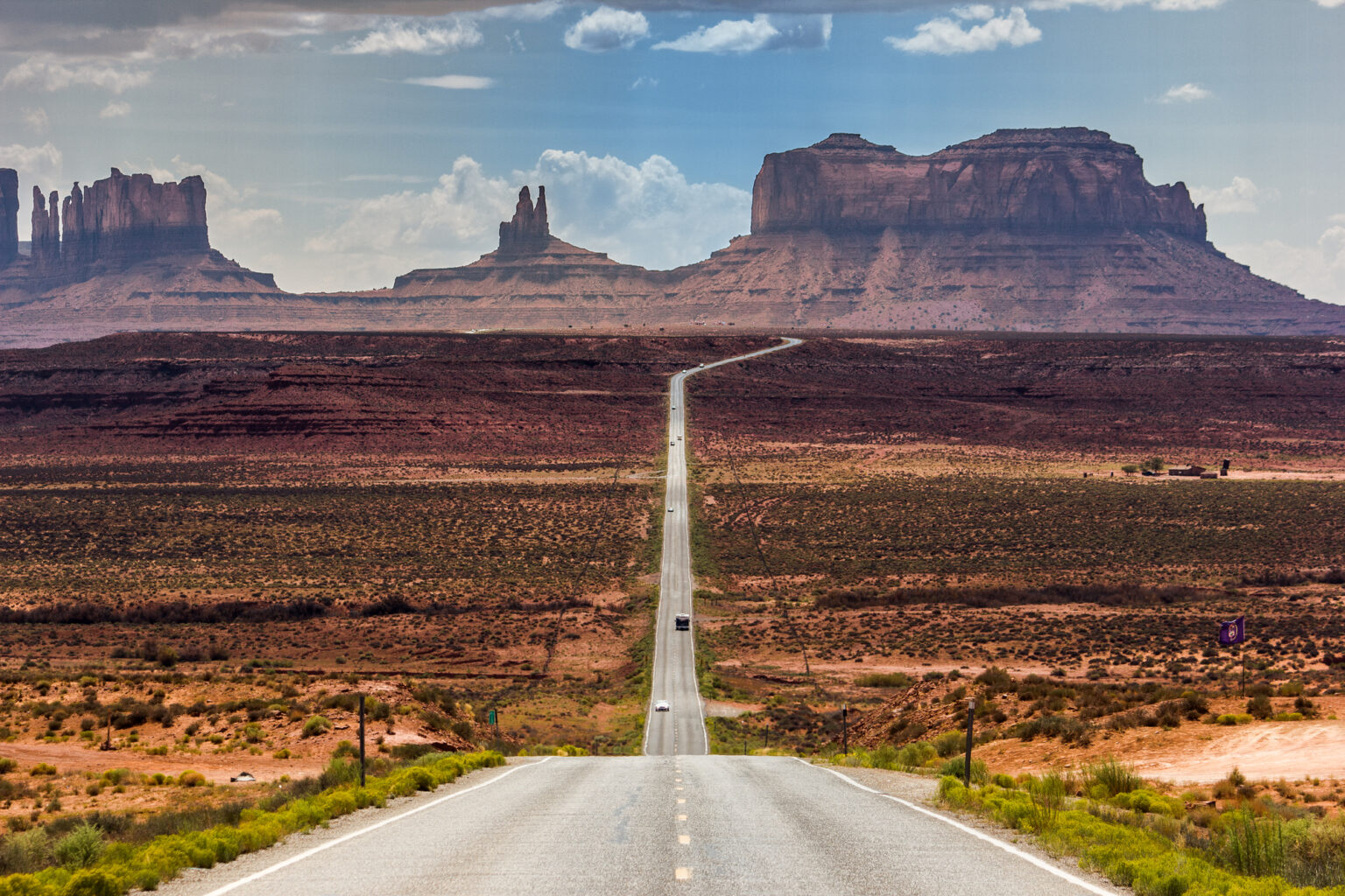 Moab to Monument Valley Tribal Park Roadtrip | GhoomnaPhirna